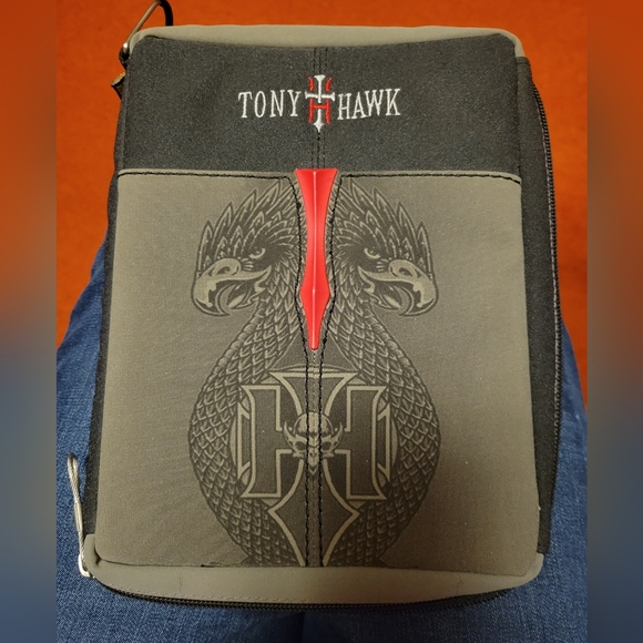 Other | Tony Hawk Zippered Travel Cddvd Case Holds 14 1x7x15 Inches Euc ...